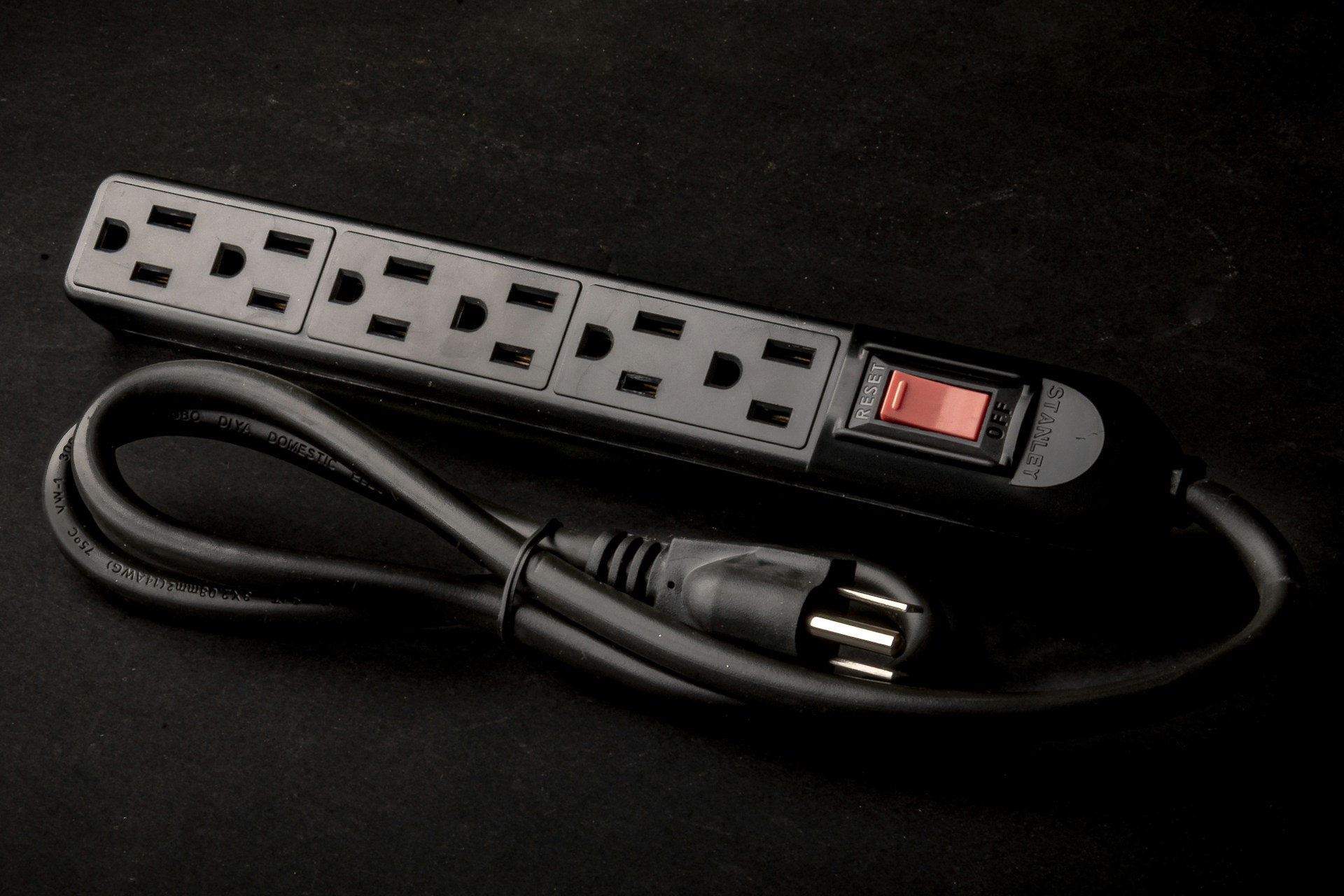How Do Power Surges Happen? Insights from Magnify Electric.