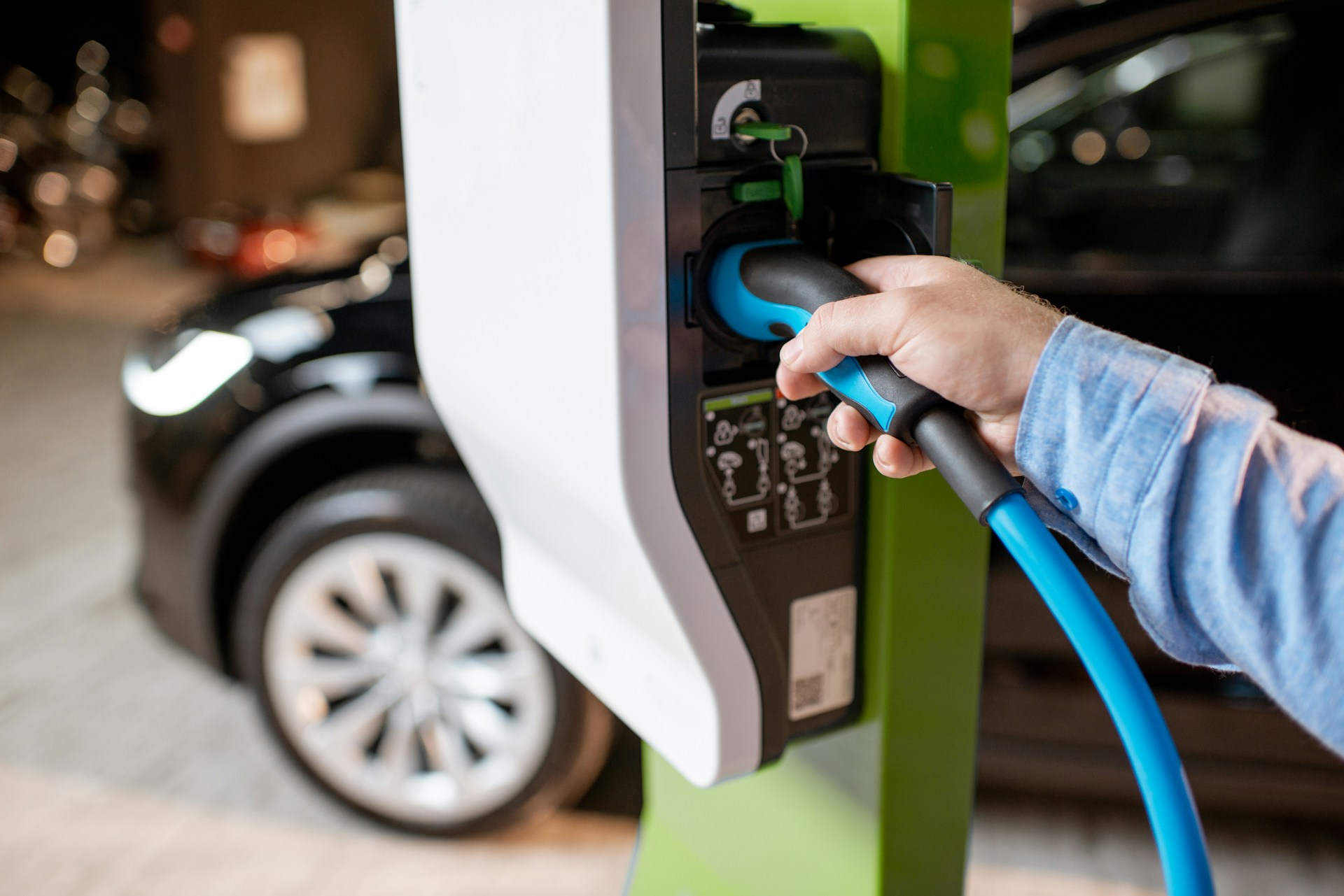 Are EV Chargers Universal? Understanding Compatibility Across Electric ...