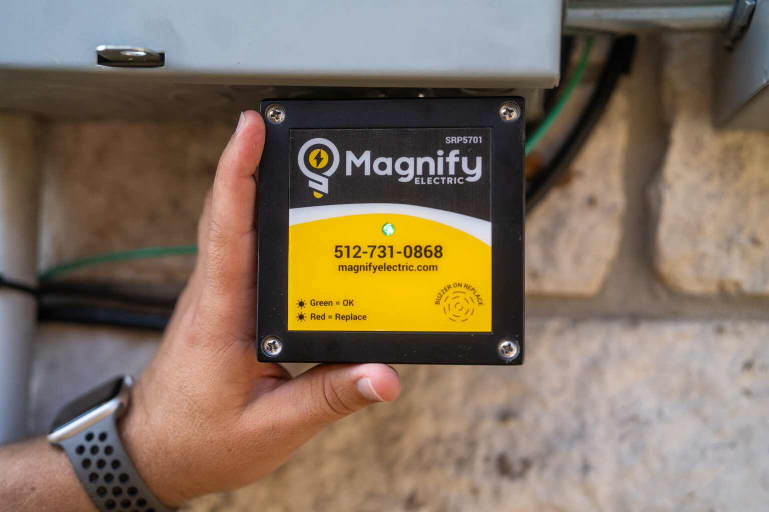 What Size Circuit Breaker for Water Heater: A Guide by Magnify Electric - Magnify Electric